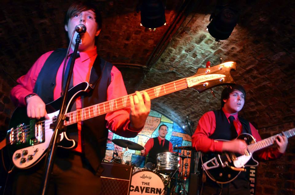 The Moondogs. – The Moondogs are a young, vibrant 3 piece cover band ...